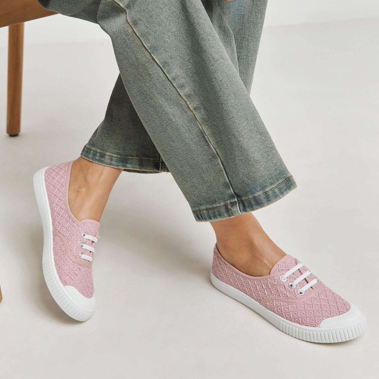 Womens' Wide Fit Shoes from Popular Brands | Ambrose Wilson